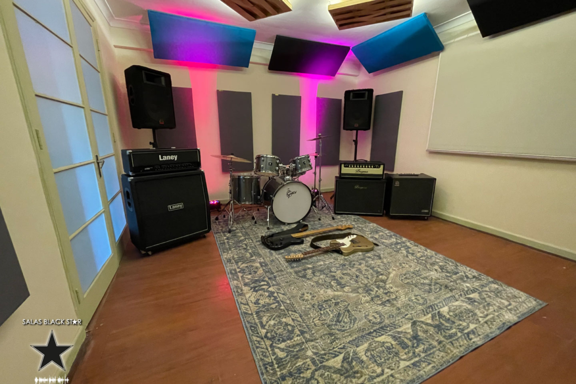 Salas Black Star – RoomBand